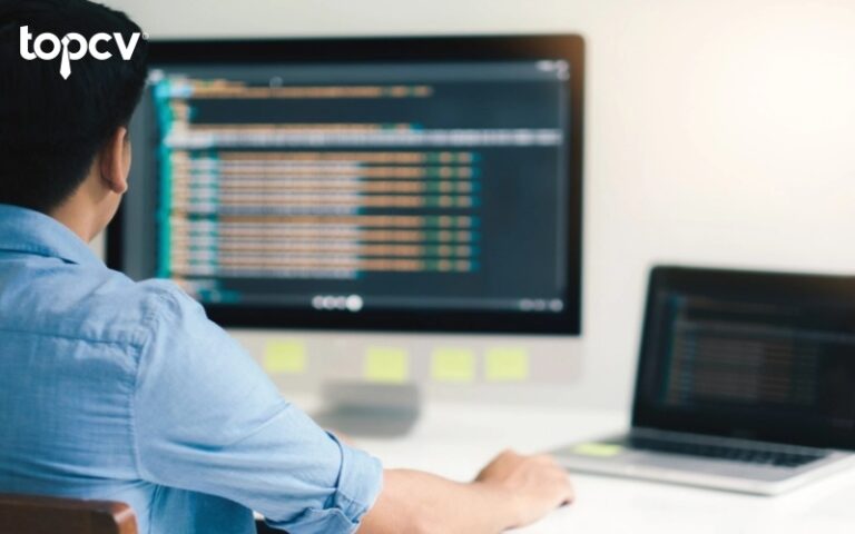 Test engineer là gì? So sánh điểm khác biệt với Tester và QA?