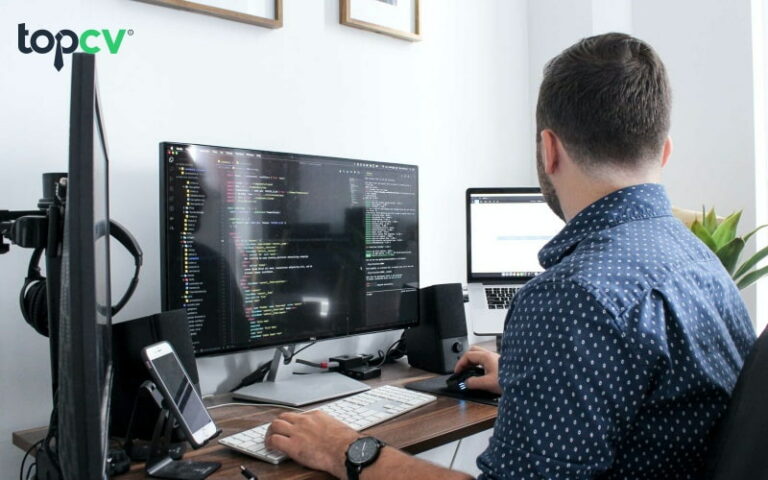 Test engineer là gì? So sánh điểm khác biệt với Tester và QA?